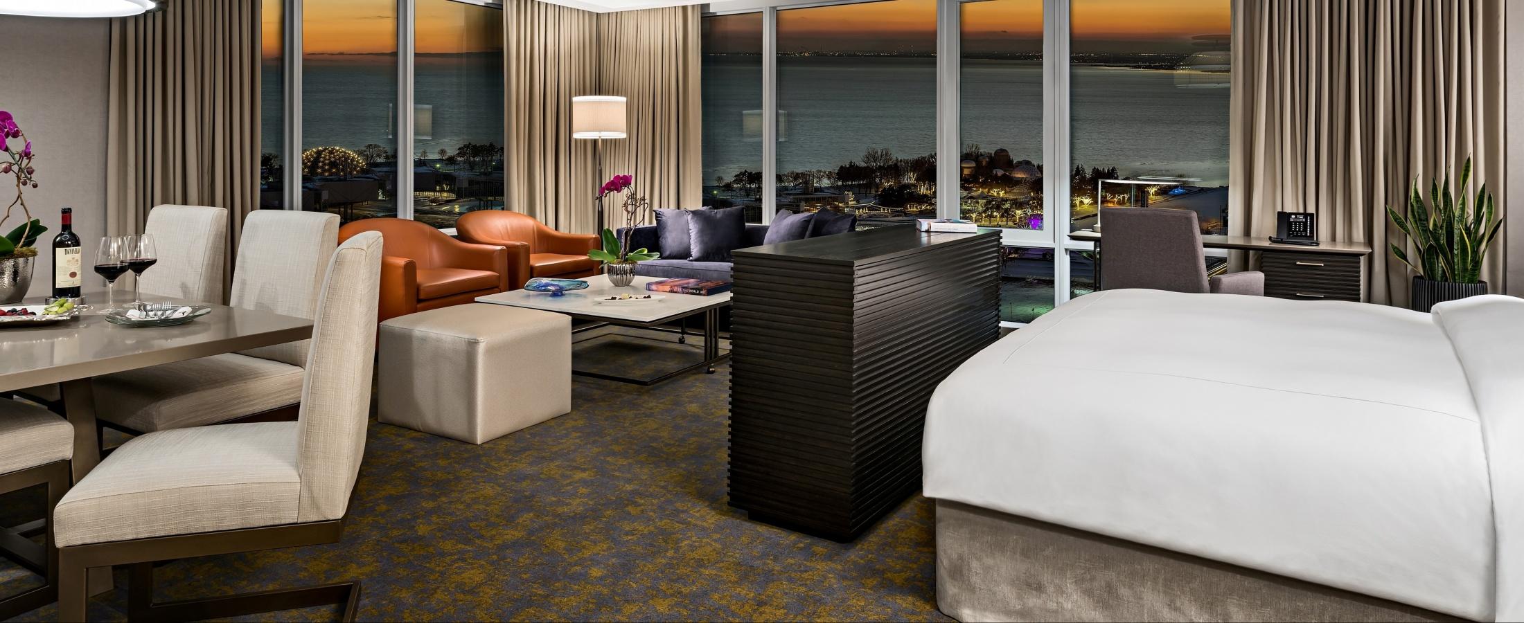 Library Hotel Collection | Lakefront Resort Toronto | Hotel X Toronto